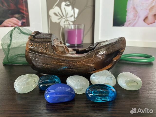 Грот, камушки и сачок для аквариума